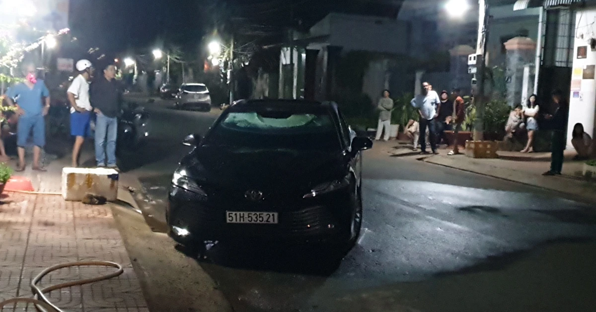 Vụ xe ôtô phát nổ, bốc cháy: Nạn nhân tự mang xăng đốt, tự tử trong xe ...