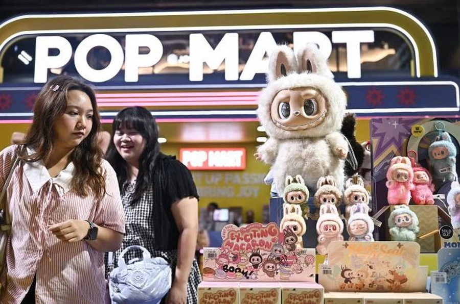 Pop Mart bùng nổ doanh thu với dòng búp bê Labubu thành công | Vietnam+ ...