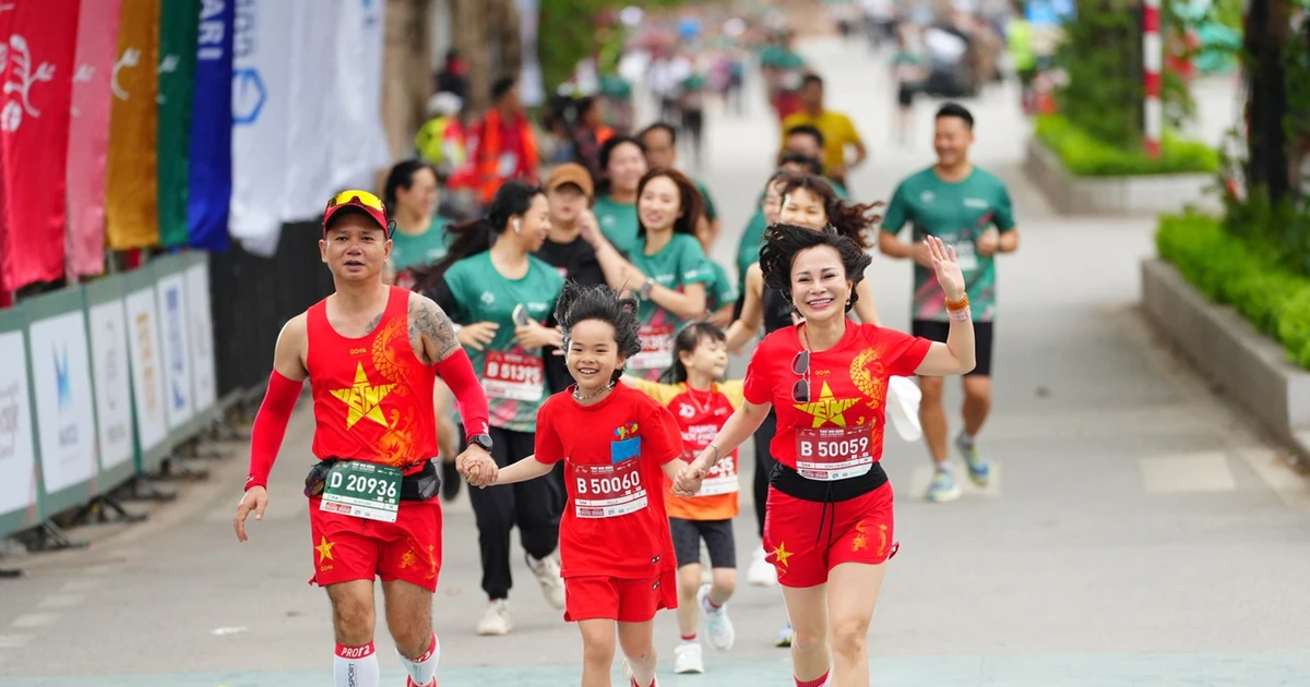 Giải chạy Tay Ho Half Marathon 2026 thu hút hơn 10.000 vận động viên