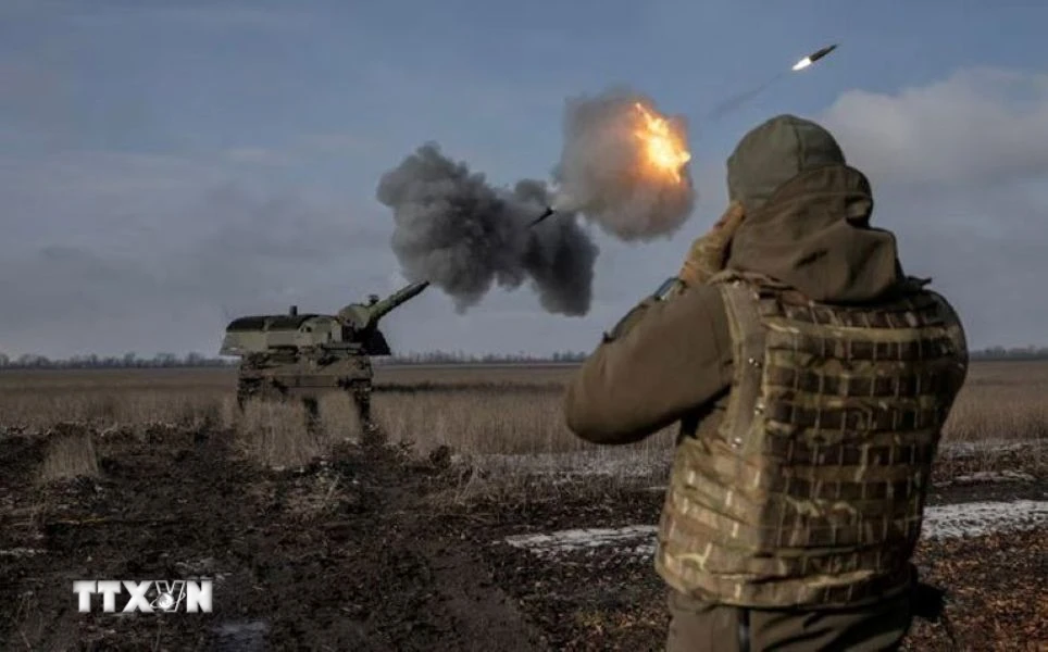 Chính quyền Trump phê chuẩn gói viện trợ vũ khí đầu tiên cho Ukraine | Vietnam+ (VietnamPlus)