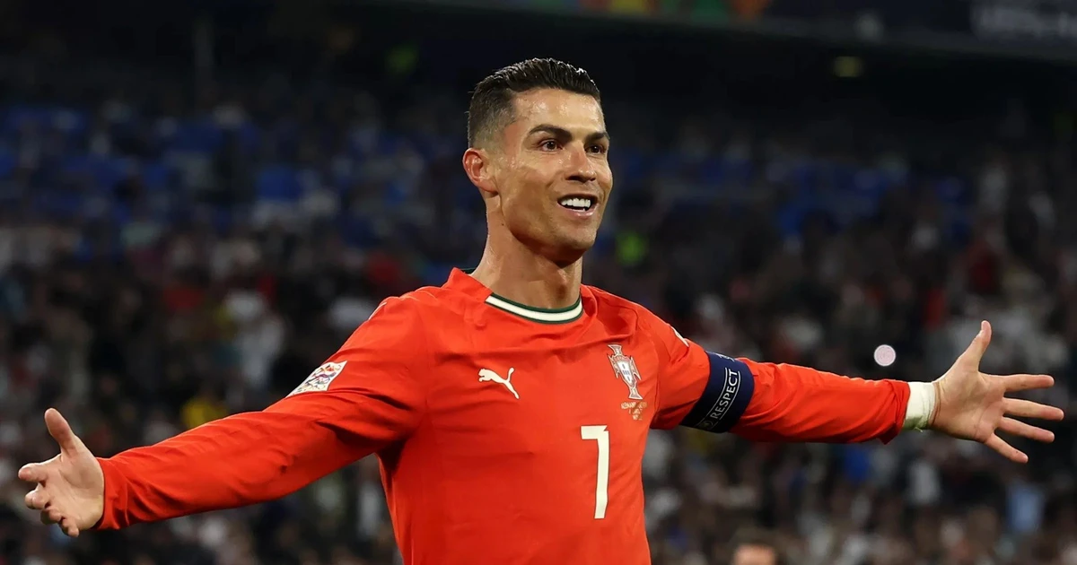 Ronaldo ghi bàn đưa Bồ Đào Nha vào chung kết Nations League