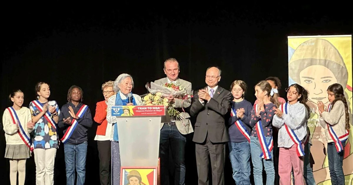 Pháp: Bà Trần Tố Nga nhận danh hiệu Công dân danh dự của thành phố Villejuif | Vietnam+ ...