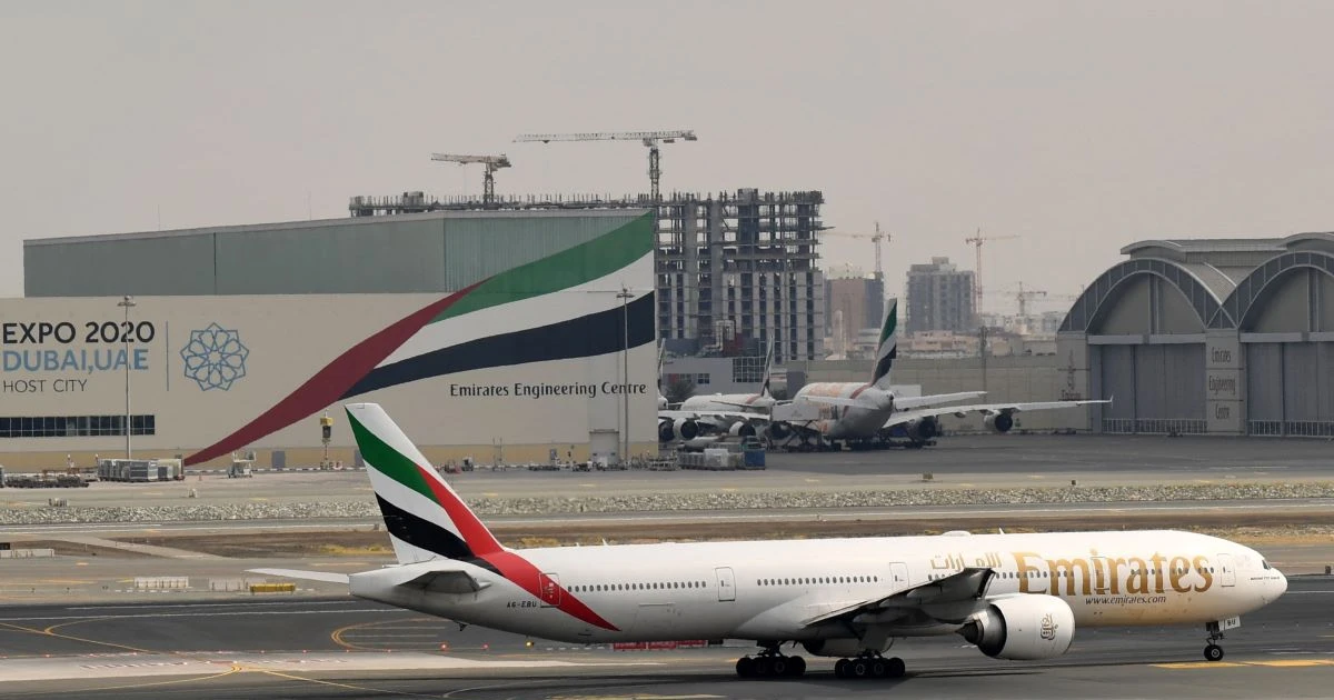 Hãng hàng không Emirates cấm mang máy nhắn tin và bộ đàm lên máy bay ...