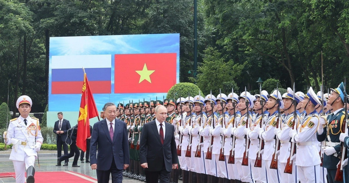 Lễ đón chính thức Tổng thống Liên bang Nga thăm cấp Nhà nước tới Việt Nam | Vietnam+ (VietnamPlus)