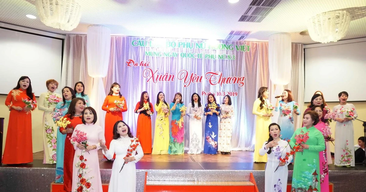 Nét duyên của người phụ nữ Việt Nam trên đất Cộng hòa Séc | Vietnam+ ...