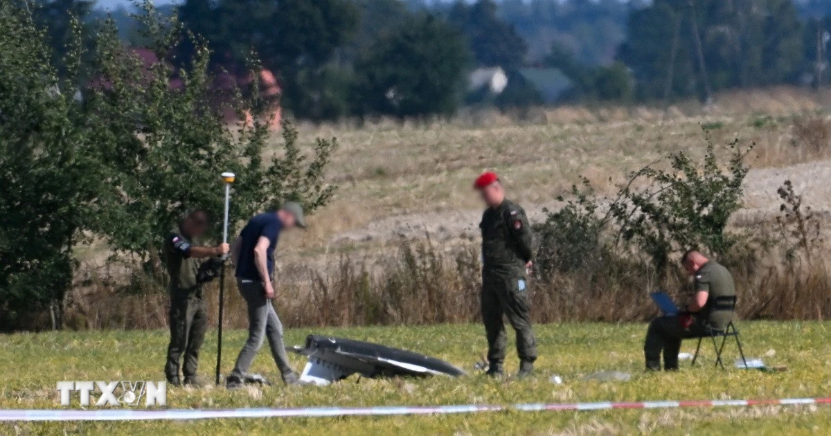 NATO tăng cường phòng thủ không phận sau vụ UAV Nga xâm phạm Ba Lan | Vietnam+ (VietnamPlus)