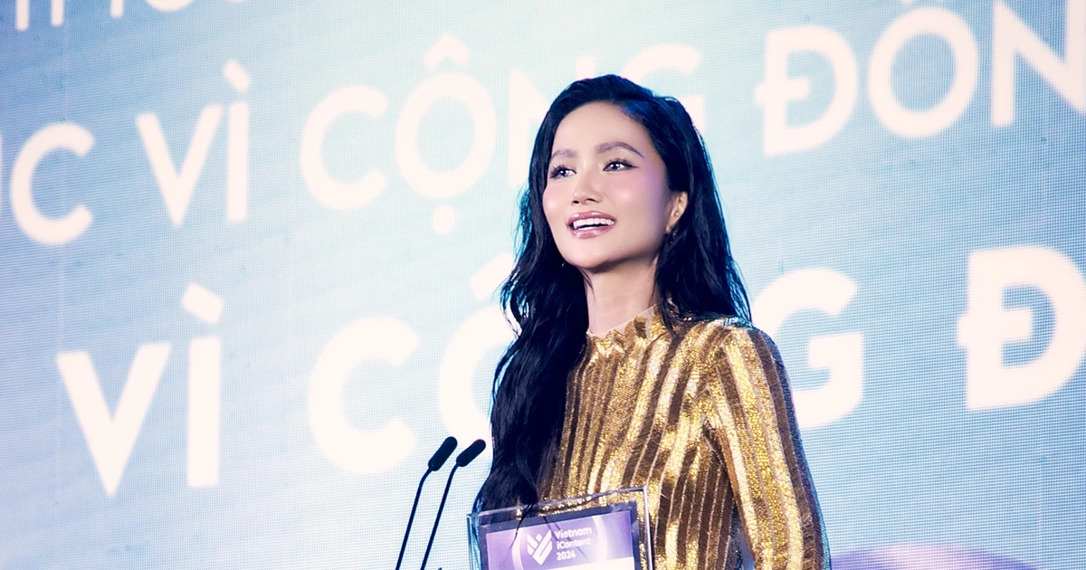 Hoa hậu H’Hen Niê được vinh danh “Cá nhân vì cộng đồng” năm 2024 | Vietnam+ (VietnamPlus)
