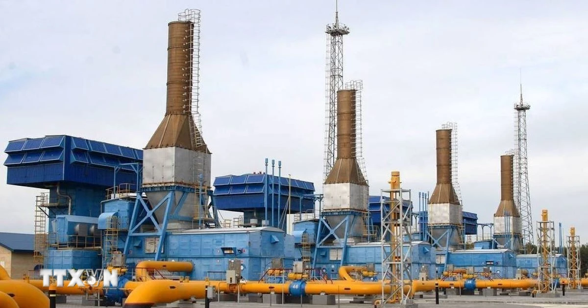 Các nước Bắc Âu và Baltic đòi EU hạ mức giá trần dầu Nga | Vietnam+ (VietnamPlus)