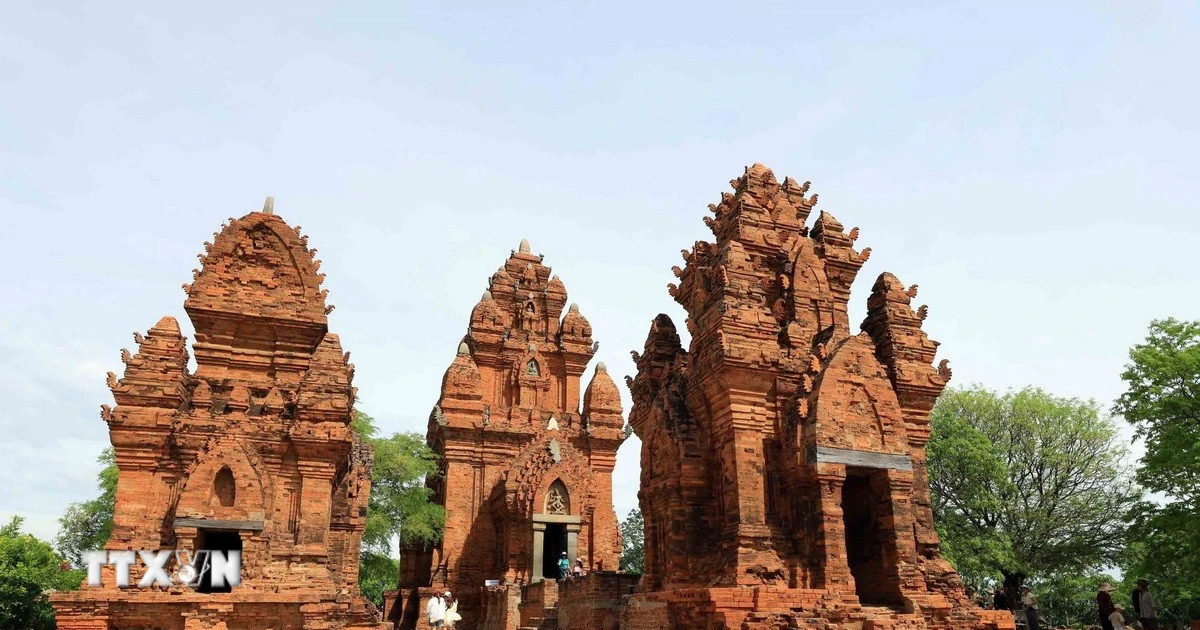 Tháp Pô Klông Garai - Kiến Trúc Hoàn Mỹ Của Chăm Pa | Vietnam+ ...