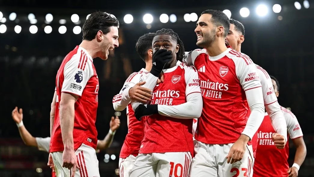 Premier League: Arsenal 'cô đơn' trên đỉnh, M.U có cơ hội leo cao ...