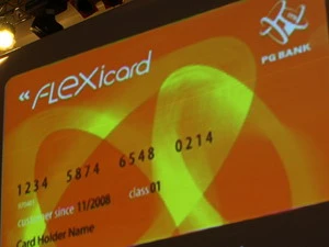 Thanh toán xăng dầu thông qua thẻ Flexicard | Vietnam+ (VietnamPlus)