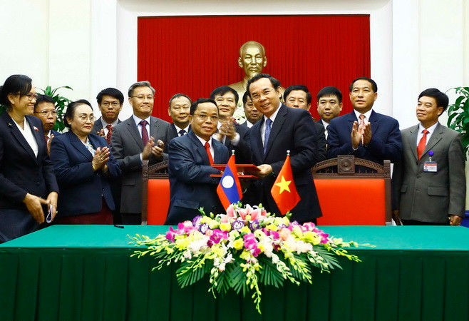Tăng cường hợp tác giữa Văn phòng Trung ương Đảng Việt Nam và Lào ...