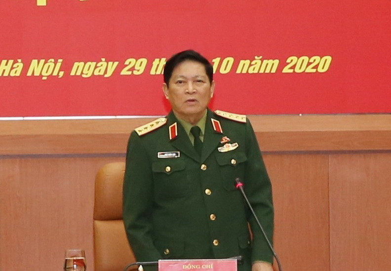 Trao Huy hiệu 50 tuổi Đảng tặng Đại tướng Ngô Xuân Lịch | Vietnam+ ...