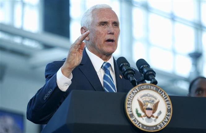 Báo Mỹ: Ông Mike Pence nộp hồ sơ đăng ký tranh cử Tổng thống | Vietnam+ ...