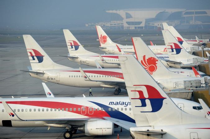 Máy bay của Malaysia Airlines gặp sự cố kỹ thuật ngay khi cất cánh ...
