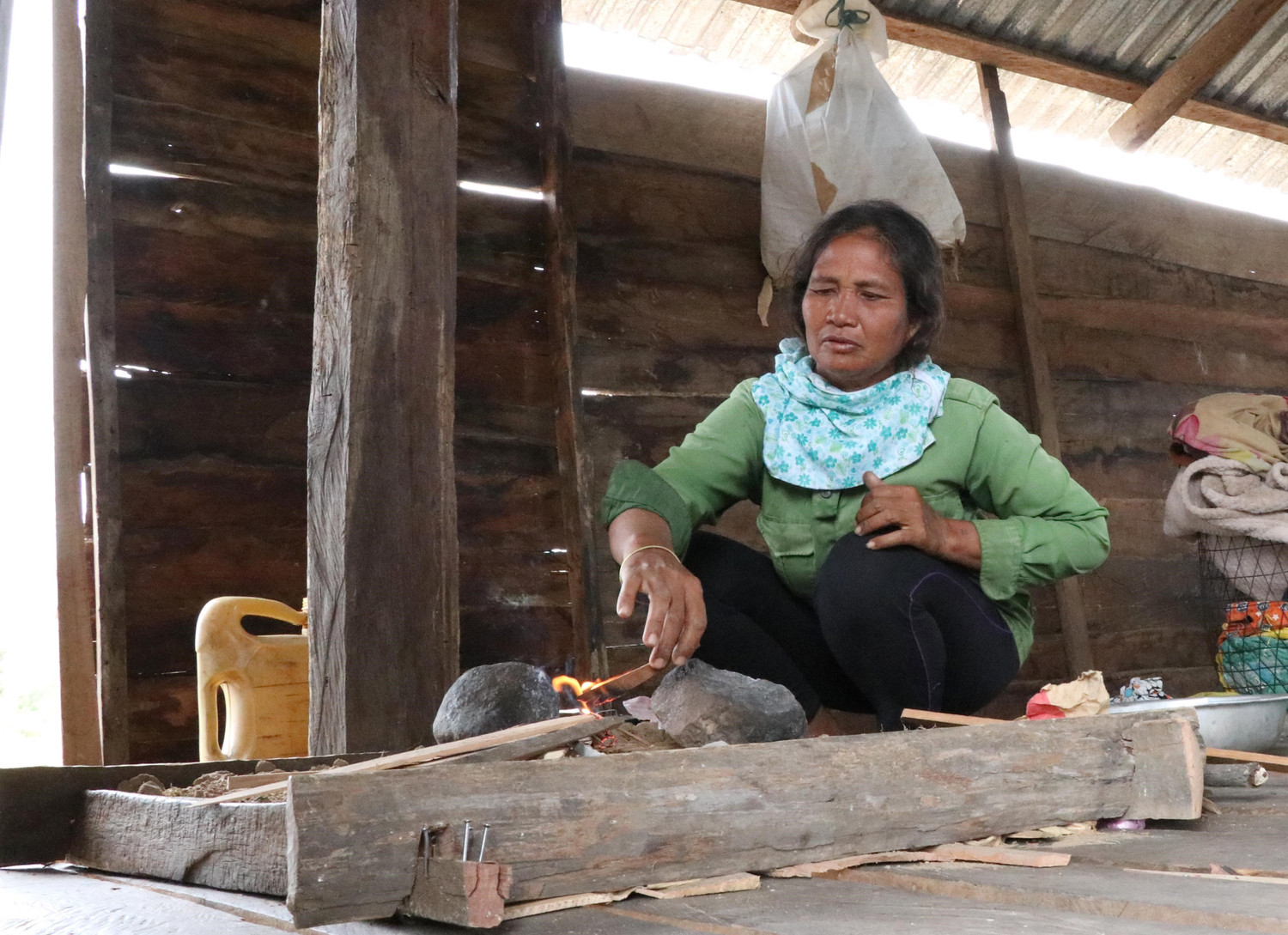 Di dời làng trên núi Cheng Leng về hòa nhập cộng đồng | Vietnam+ ...