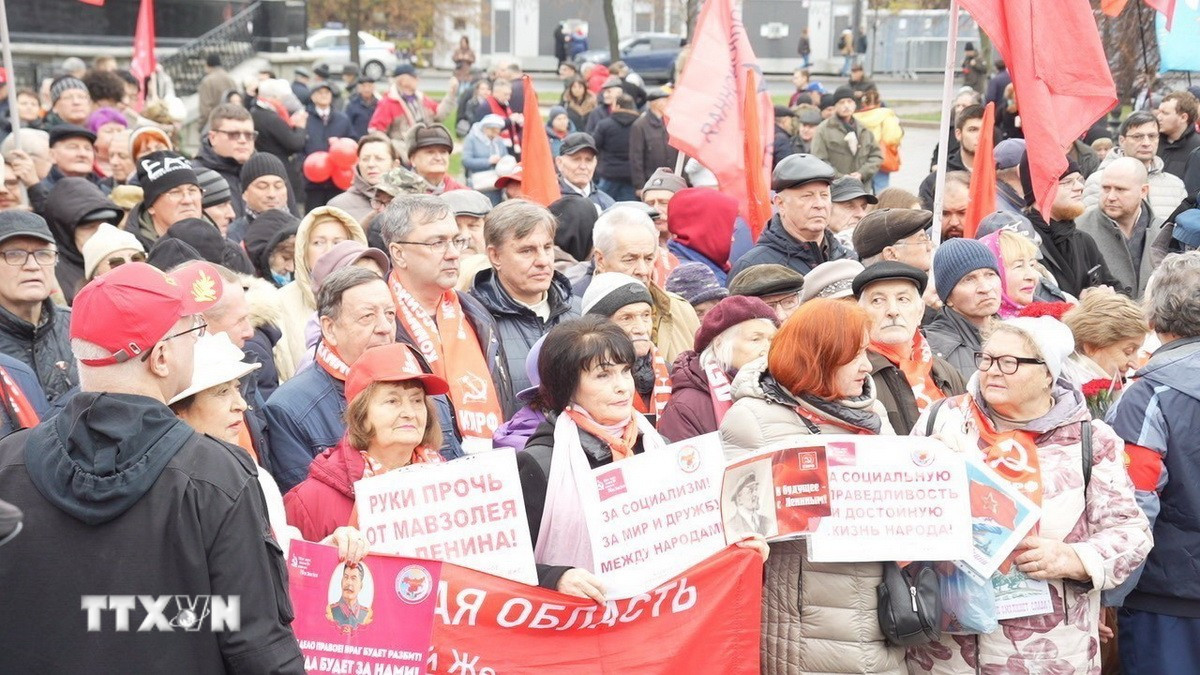 Kỷ niệm 108 năm Cách mạng Tháng Mười Nga: Ý nghĩa và di sản lịch sử | Vietnam+ (VietnamPlus)