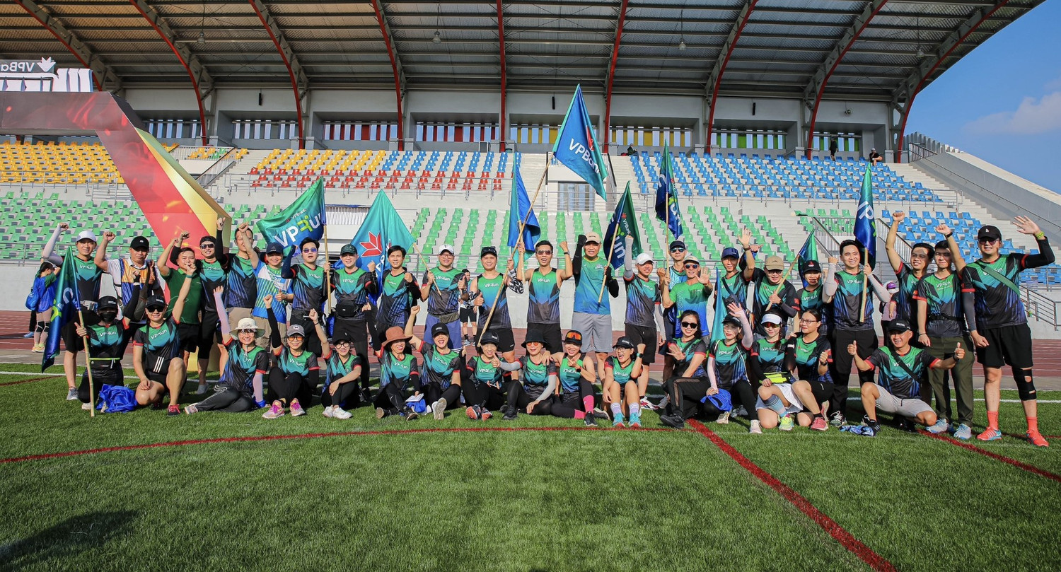 VPRun tung đội hình mạnh tại giải chạy đêm Thành phố Hồ Chí Minh 2025 ...